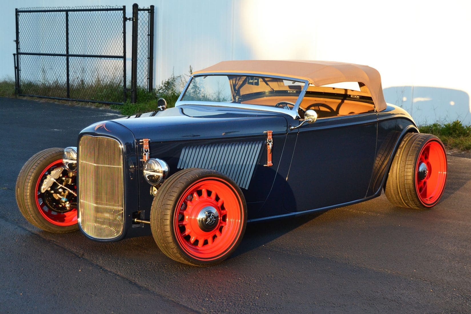 Gen 2 '33 Hot Rod with Revised Nose - Factory Five Racing