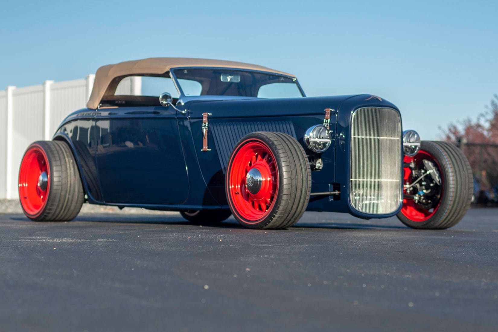 Gen 2 '33 Hot Rod with Revised Nose - Factory Five Racing