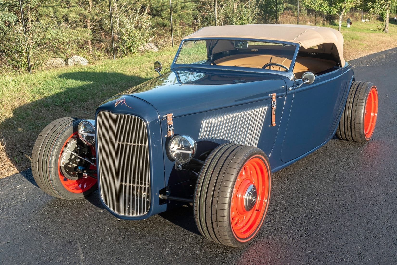 Gen 2 '33 Hot Rod with Revised Nose - Factory Five Racing